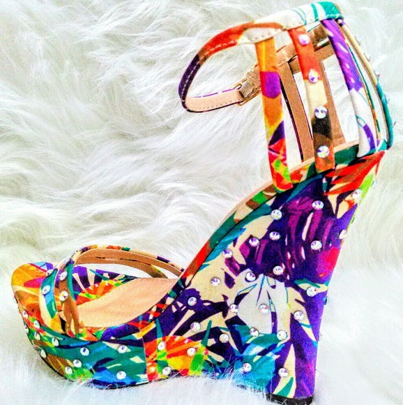 Liliana | Shoes | New Multicolored Wedge Platform Heel | Poshmark